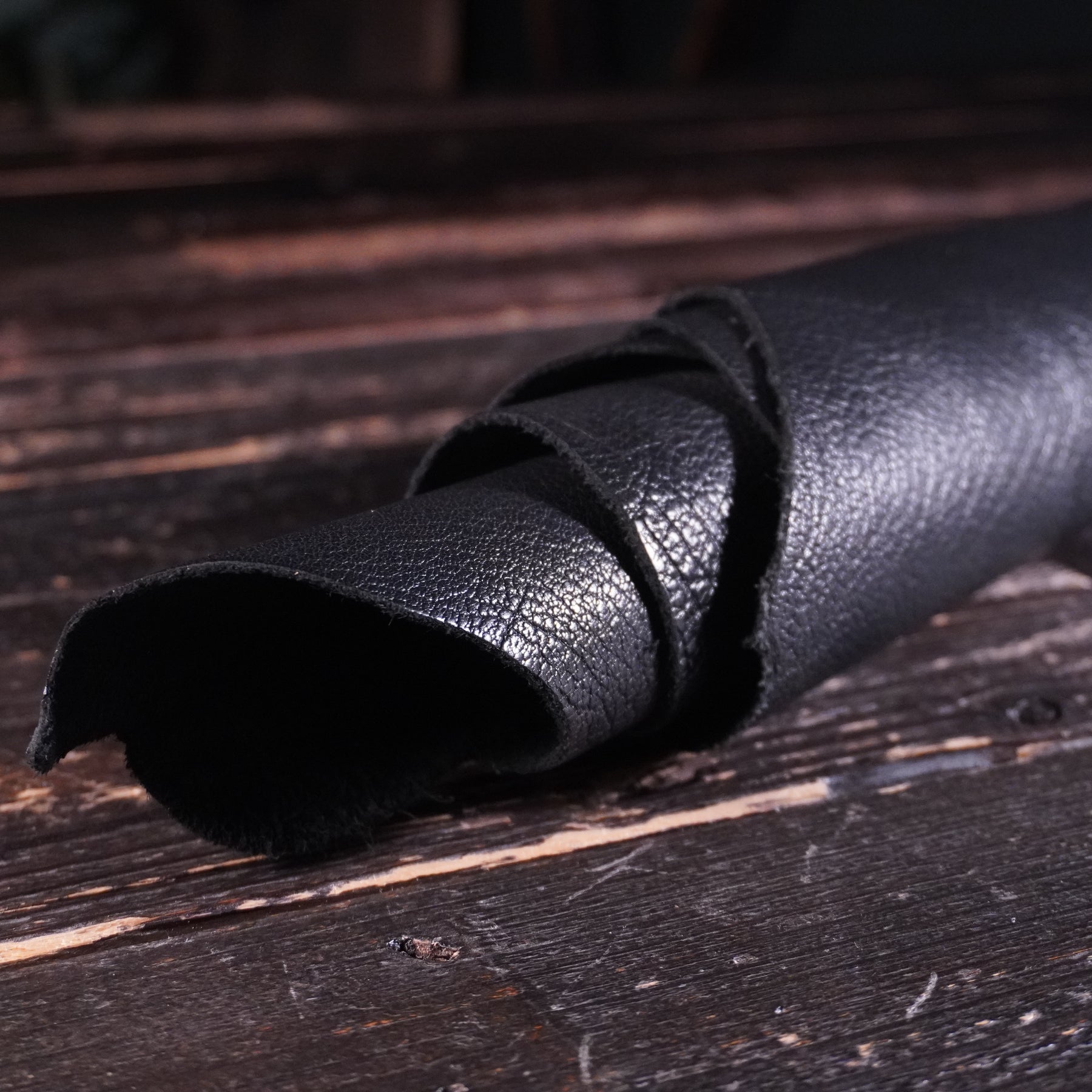 Leather Auction | OA Auction House
